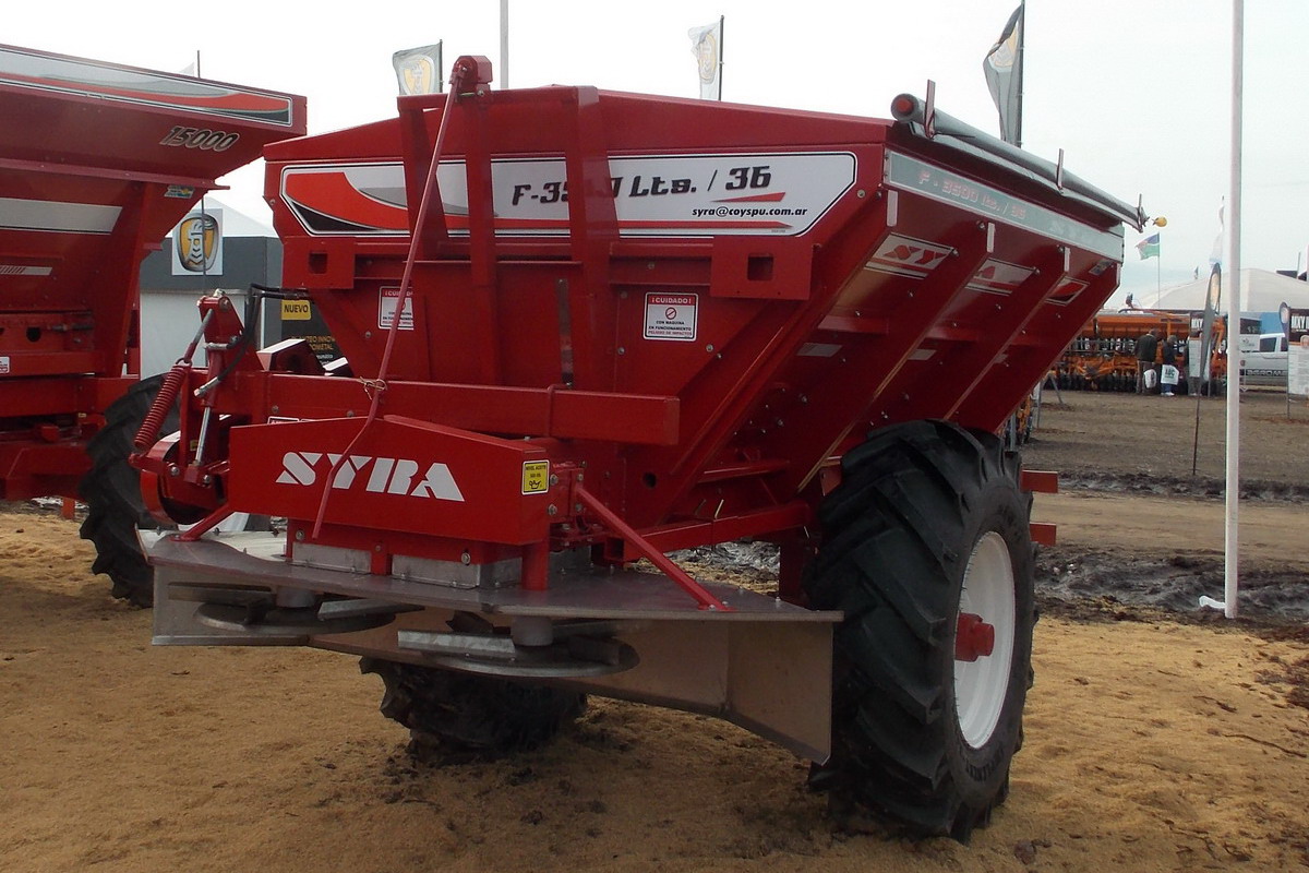 Fertilizadora Syra F-3500 - Maquinac