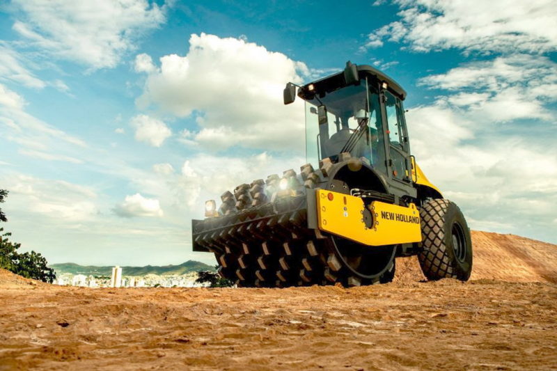 Rodillo compactador New Holland V110 - Maquinac