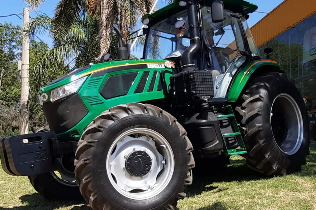 Tractor Zanello 2204 - Maquinac