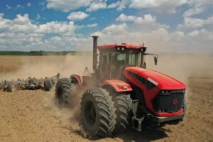 Lovol Unveils 410 HP Hybrid Tractor with CVT and Drive-by-Wire ...