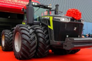 Lovol Unveils 410 HP Hybrid Tractor with CVT and Drive-by-Wire ...